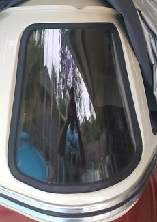 Splitscreen Bus Corner Window Glass - Cool Air VW